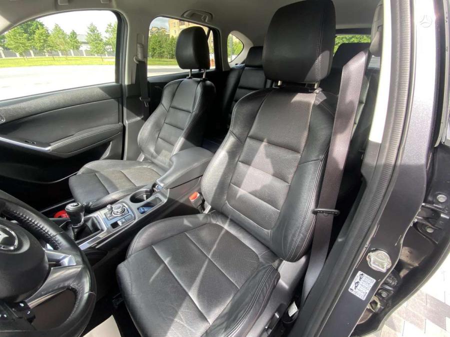 Grey Mazda CX-5 2016 in Siauliai, with an engine capacity of 2.19 L and mileage of 274 thousand km for 7900 €, photo 18 on AUTOMOTO.COM.LV