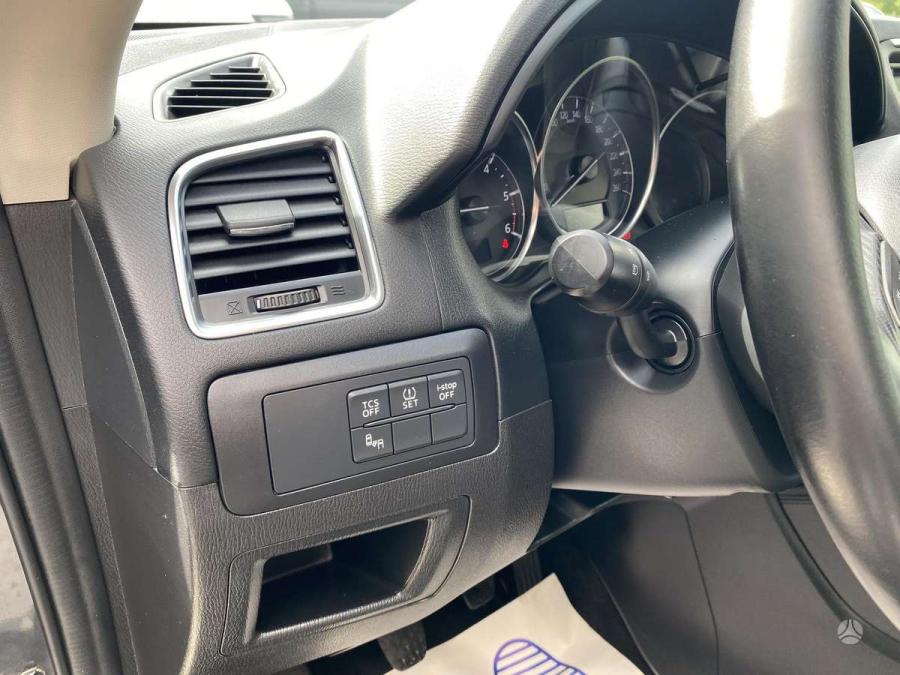 Grey Mazda CX-5 2016 in Siauliai, with an engine capacity of 2.19 L and mileage of 274 thousand km for 7900 €, photo 19 on AUTOMOTO.COM.LV