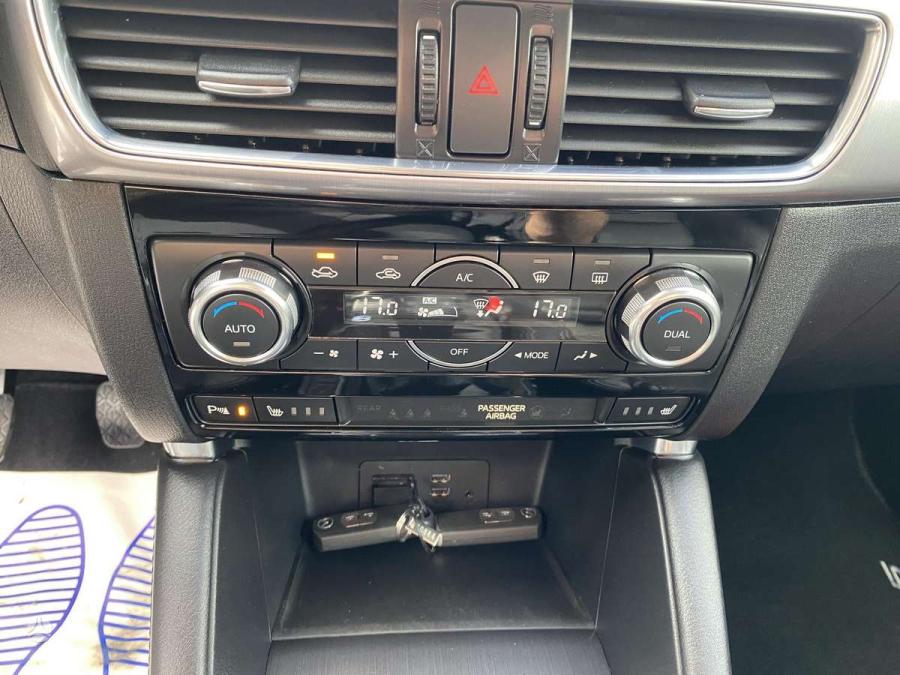 Grey Mazda CX-5 2016 in Siauliai, with an engine capacity of 2.19 L and mileage of 274 thousand km for 7900 €, photo 22 on AUTOMOTO.COM.LV