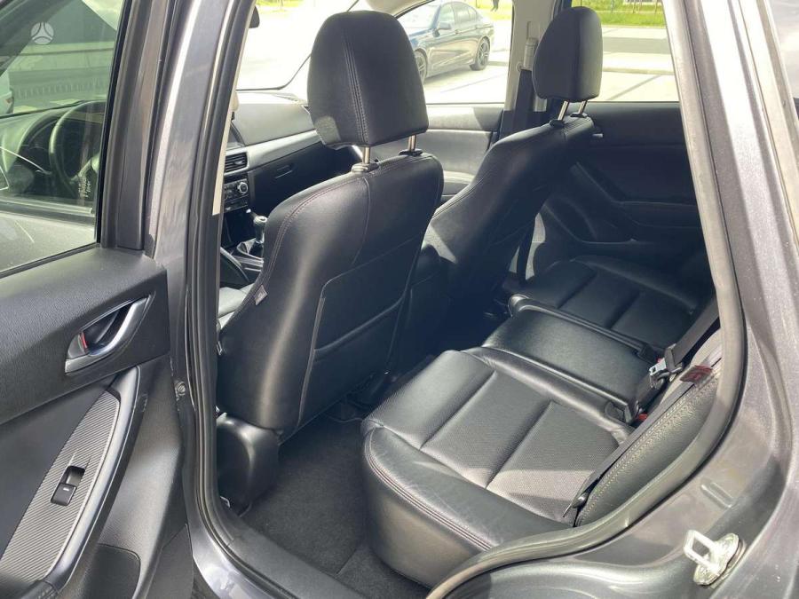 Grey Mazda CX-5 2016 in Siauliai, with an engine capacity of 2.19 L and mileage of 274 thousand km for 7900 €, photo 25 on AUTOMOTO.COM.LV