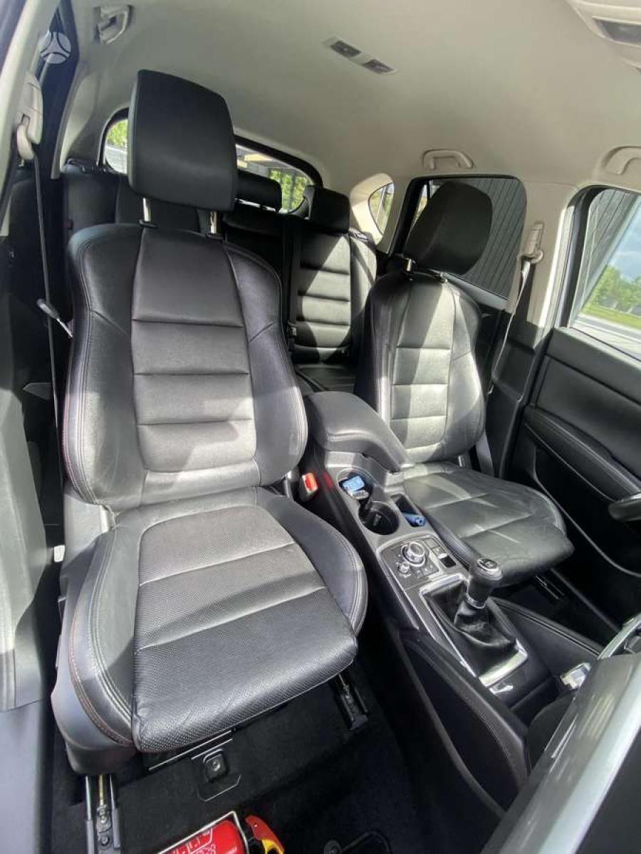 Grey Mazda CX-5 2016 in Siauliai, with an engine capacity of 2.19 L and mileage of 274 thousand km for 7900 €, photo 31 on AUTOMOTO.COM.LV