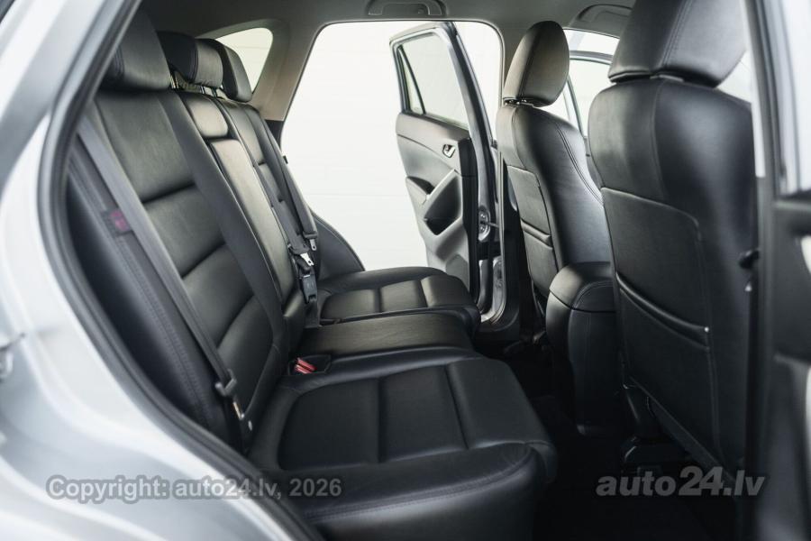 Pelēks Mazda CX-5 2016 Tallina, ar dzinēja tilpumu 2.20 L un nobraukumu 163 tūkst. km par 11990 €, foto 13 vietnē AUTOMOTO.COM.LV