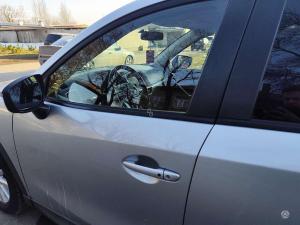 Pelēks Mazda CX-5 2016 Klaipėda, ar dzinēja tilpumu 2.50 L un nobraukumu 255 tūkst. km par 6950 €, foto 5 vietnē AUTOMOTO.COM.LV