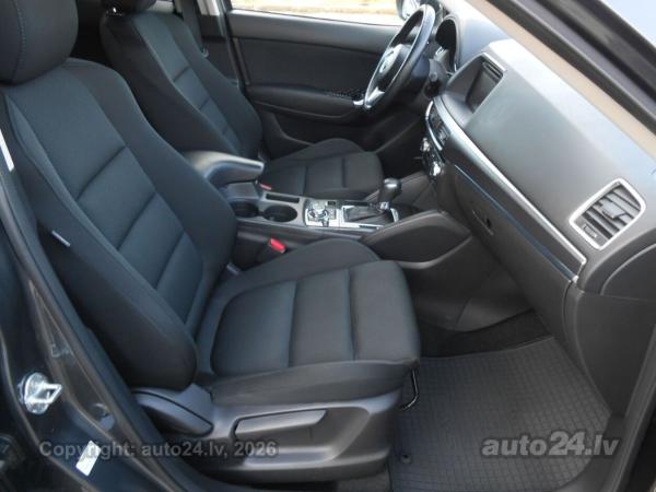 Grey Mazda CX-5 2017 in Viljandi, with an engine capacity of 2.20 L and mileage of 191 thousand km for 11490 €, photo 11 on AUTOMOTO.COM.LV