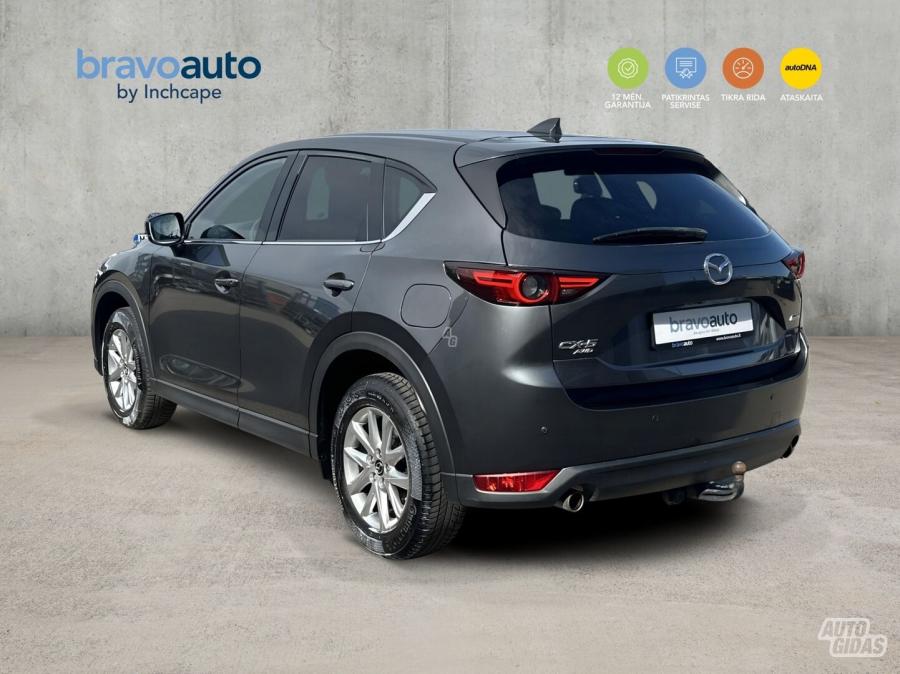 Grey Mazda CX-5 2017 in Kaunas, with an engine capacity of 2.50 L and mileage of 138 thousand km for 21271 €, photo 4 on AUTOMOTO.COM.LV