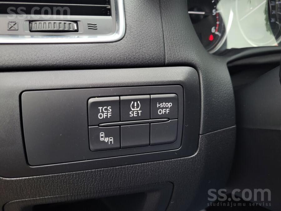 Grey Mazda CX-5 2017 in Riga, with an engine capacity of 2.20 L and mileage of 0 thousand km for 8000 €, photo 20 on AUTOMOTO.COM.LV