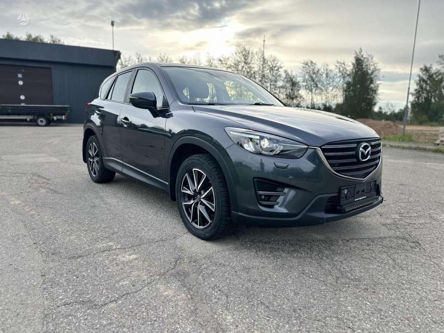 Grey Mazda CX-5 2017 in Rokiskis, with an engine capacity of 2.19 L and mileage of 154 thousand km for 8950 €, photo 3 on AUTOMOTO.COM.LV