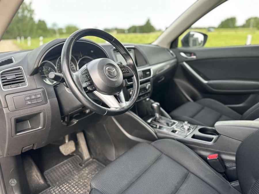 Grey Mazda CX-5 2017 in Rokiskis, with an engine capacity of 2.19 L and mileage of 154 thousand km for 8950 €, photo 5 on AUTOMOTO.COM.LV
