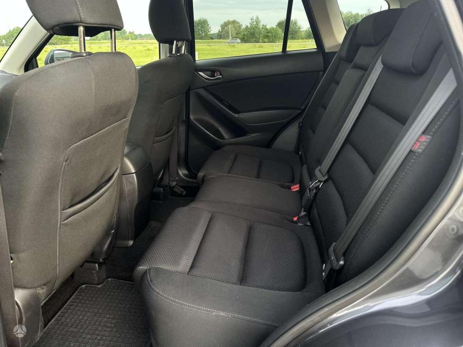Grey Mazda CX-5 2017 in Rokiskis, with an engine capacity of 2.19 L and mileage of 154 thousand km for 8950 €, photo 10 on AUTOMOTO.COM.LV