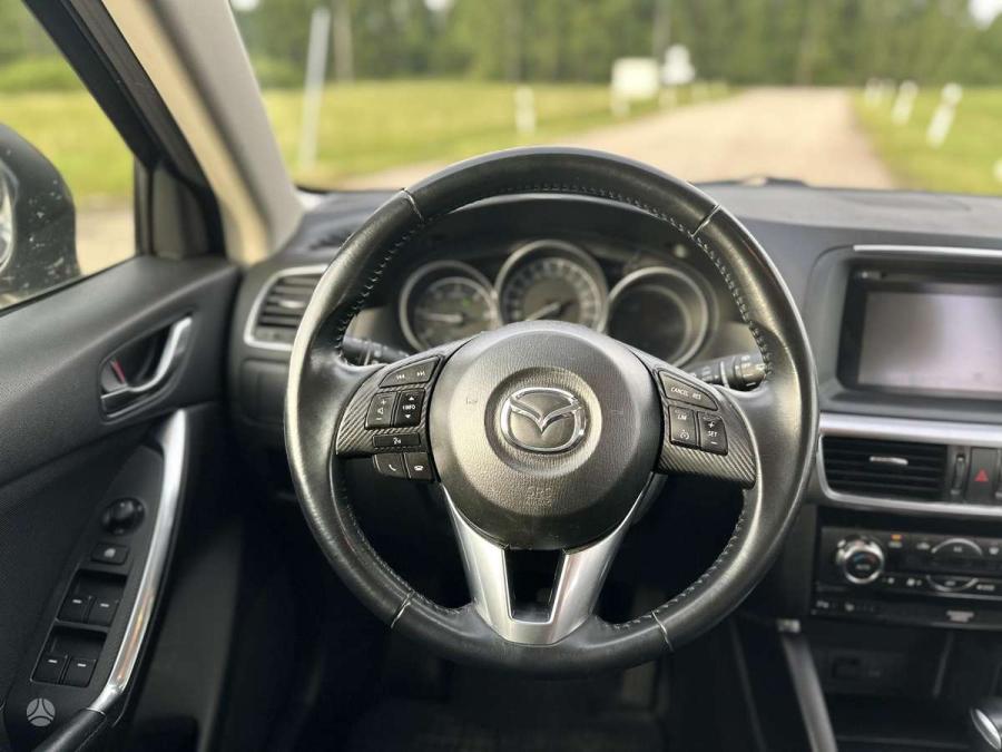 Grey Mazda CX-5 2017 in Rokiskis, with an engine capacity of 2.19 L and mileage of 154 thousand km for 8950 €, photo 12 on AUTOMOTO.COM.LV