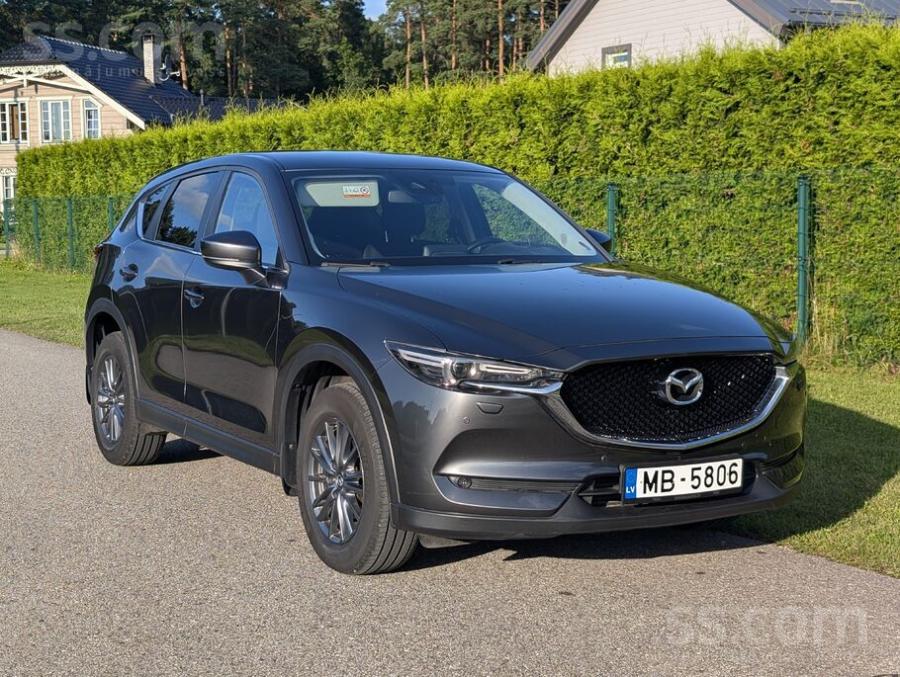 Grey Mazda CX-5 2017 in Riga, with an engine capacity of 2.20 L and mileage of 111 thousand km for 14990 €, photo 1 on AUTOMOTO.COM.LV