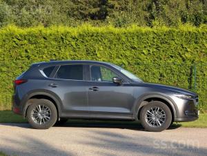 Grey Mazda CX-5 2017 in Riga, with an engine capacity of 2.20 L and mileage of 111 thousand km for 14990 €, photo 3 on AUTOMOTO.COM.LV