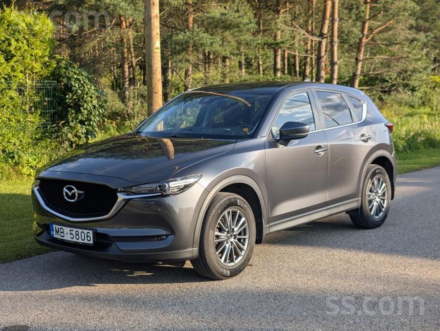 Grey Mazda CX-5 2017 in Riga, with an engine capacity of 2.20 L and mileage of 111 thousand km for 14990 €, photo 8 on AUTOMOTO.COM.LV
