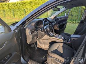 Grey Mazda CX-5 2017 in Riga, with an engine capacity of 2.20 L and mileage of 111 thousand km for 14990 €, photo 9 on AUTOMOTO.COM.LV