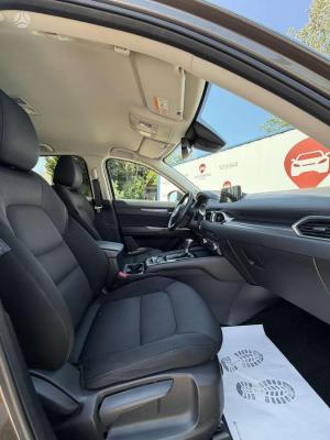 Grey Mazda CX-5 2017 in Taurage, with an engine capacity of 2.19 L and mileage of 167 thousand km for 11900 €, photo 31 on AUTOMOTO.COM.LV