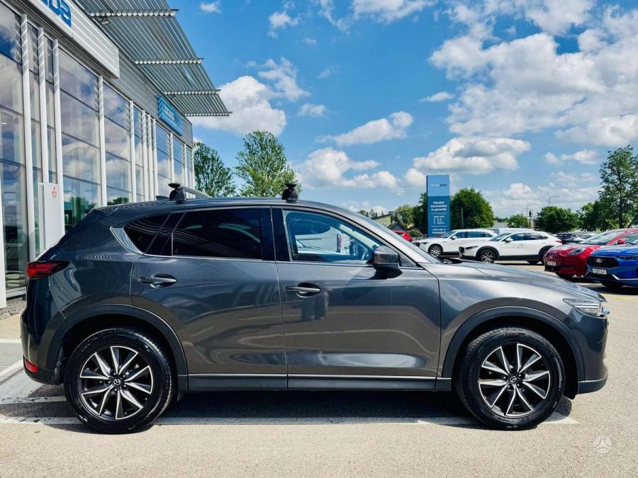 Grey Mazda CX-5 2017 in Kaunas, with an engine capacity of 2.19 L and mileage of 282 thousand km for 9000 €, photo 4 on AUTOMOTO.COM.LV