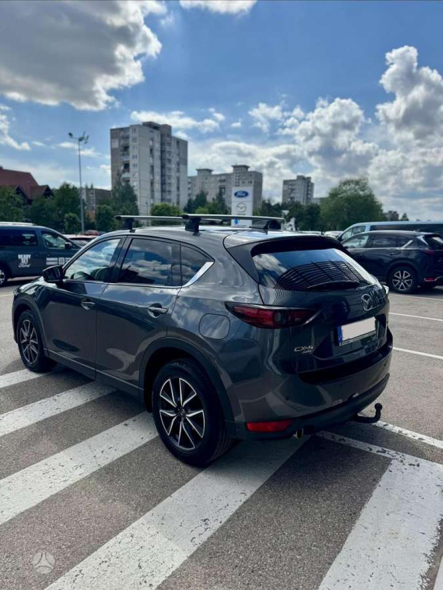 Grey Mazda CX-5 2017 in Kaunas, with an engine capacity of 2.19 L and mileage of 282 thousand km for 9000 €, photo 6 on AUTOMOTO.COM.LV