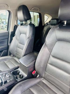 Grey Mazda CX-5 2017 in Kaunas, with an engine capacity of 2.19 L and mileage of 282 thousand km for 9000 €, photo 14 on AUTOMOTO.COM.LV