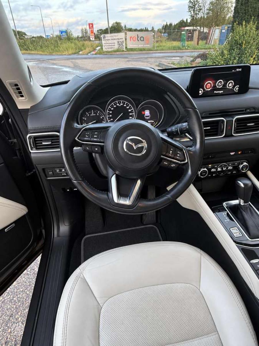 Grey Mazda CX-5 2017 in Vilnius, with an engine capacity of 2.00 L and mileage of 77 thousand km for 18500 €, photo 7 on AUTOMOTO.COM.LV