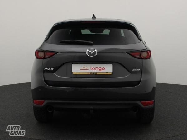 Pelēks Mazda CX-5 2018 Viļņa, ar dzinēja tilpumu 2.00 L un nobraukumu 201 tūkst. km par 14399 €, foto 5 vietnē AUTOMOTO.COM.LV