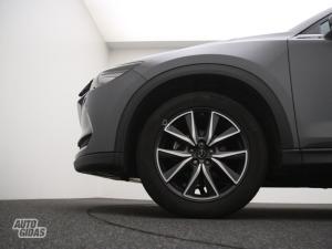 Pelēks Mazda CX-5 2018 Viļņa, ar dzinēja tilpumu 2.00 L un nobraukumu 201 tūkst. km par 14399 €, foto 25 vietnē AUTOMOTO.COM.LV