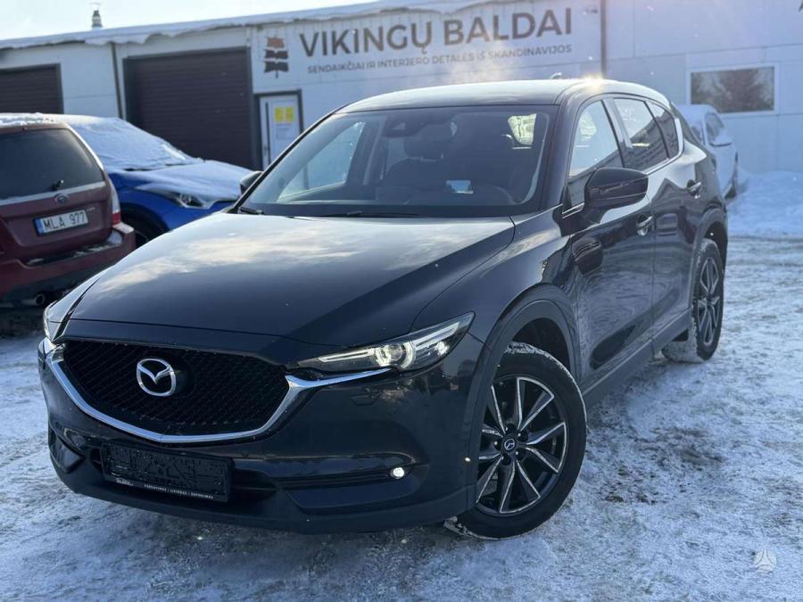 Grey Mazda CX-5 2018 in Utena, with an engine capacity of 2.19 L and mileage of 289 thousand km for 10490 €, photo 2 on AUTOMOTO.COM.LV