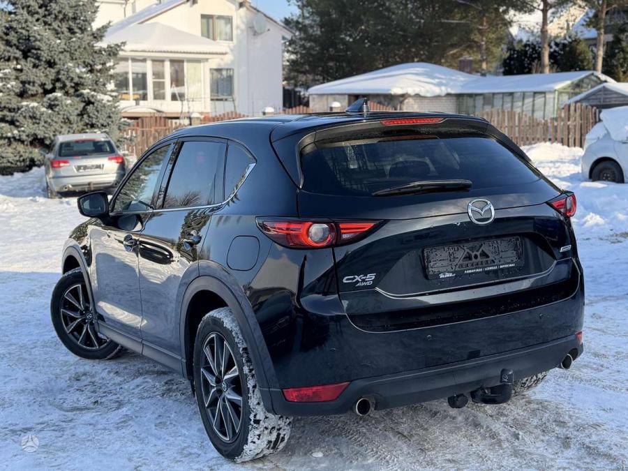 Grey Mazda CX-5 2018 in Utena, with an engine capacity of 2.19 L and mileage of 289 thousand km for 10490 €, photo 4 on AUTOMOTO.COM.LV