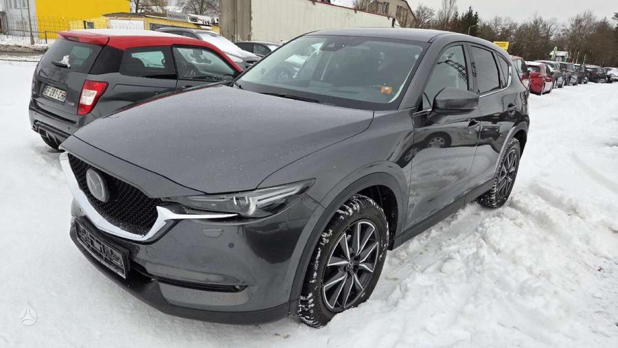 Pelēks Mazda CX-5 2018 Telšiai, ar dzinēja tilpumu 2.19 L un nobraukumu 133 tūkst. km par 13500 €, foto 1 vietnē AUTOMOTO.COM.LV