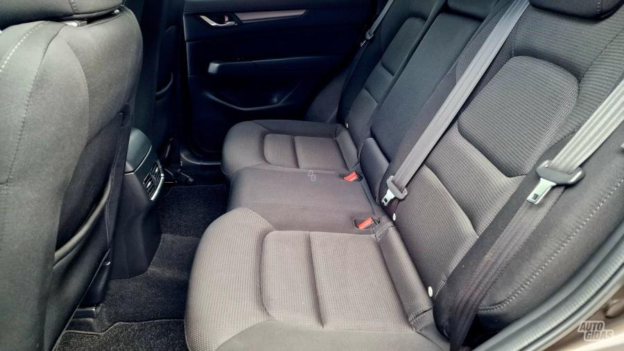 Grey Mazda CX-5 2018 in Kretinga, with an engine capacity of 2.20 L and mileage of 260 thousand km for 12999 €, photo 23 on AUTOMOTO.COM.LV