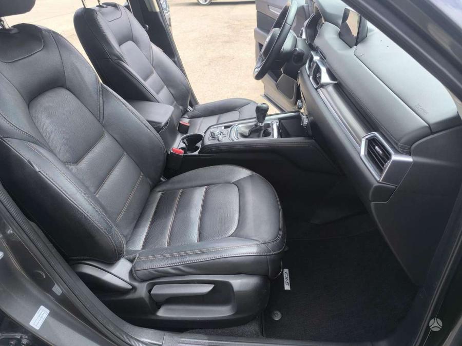 Grey Mazda CX-5 2018 in Panevezys, with an engine capacity of 2.19 L and mileage of 247 thousand km for 9300 €, photo 32 on AUTOMOTO.COM.LV