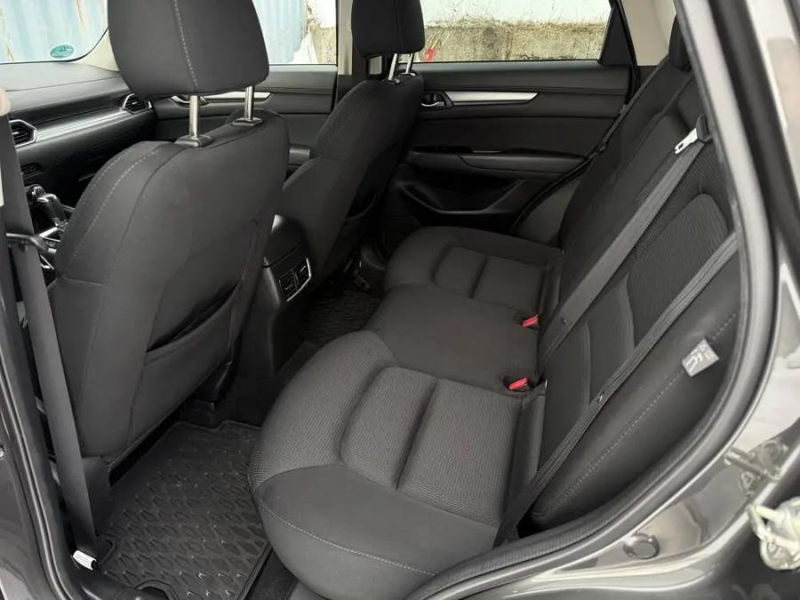 Grey Mazda CX-5 2018 in Riga, with an engine capacity of 2.20 L and mileage of 209 thousand km for 7000 €, photo 12 on AUTOMOTO.COM.LV
