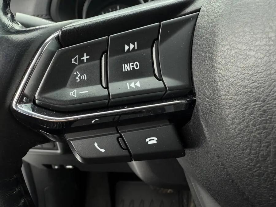 Grey Mazda CX-5 2018 in Riga, with an engine capacity of 2.20 L and mileage of 209 thousand km for 7000 €, photo 17 on AUTOMOTO.COM.LV