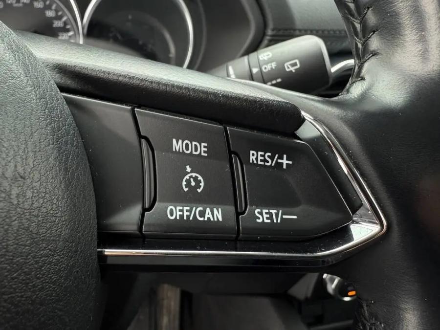 Grey Mazda CX-5 2018 in Riga, with an engine capacity of 2.20 L and mileage of 209 thousand km for 7000 €, photo 18 on AUTOMOTO.COM.LV