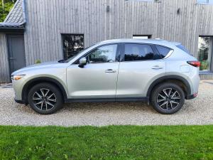 Grey Mazda CX-5 2018 in Birzai, with an engine capacity of 2.49 L and mileage of 146 thousand km for 15900 €, photo 8 on AUTOMOTO.COM.LV