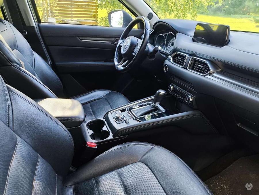 Grey Mazda CX-5 2018 in Birzai, with an engine capacity of 2.49 L and mileage of 146 thousand km for 15900 €, photo 13 on AUTOMOTO.COM.LV