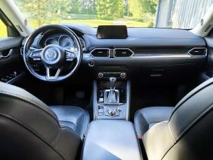 Grey Mazda CX-5 2018 in Birzai, with an engine capacity of 2.49 L and mileage of 146 thousand km for 15900 €, photo 14 on AUTOMOTO.COM.LV