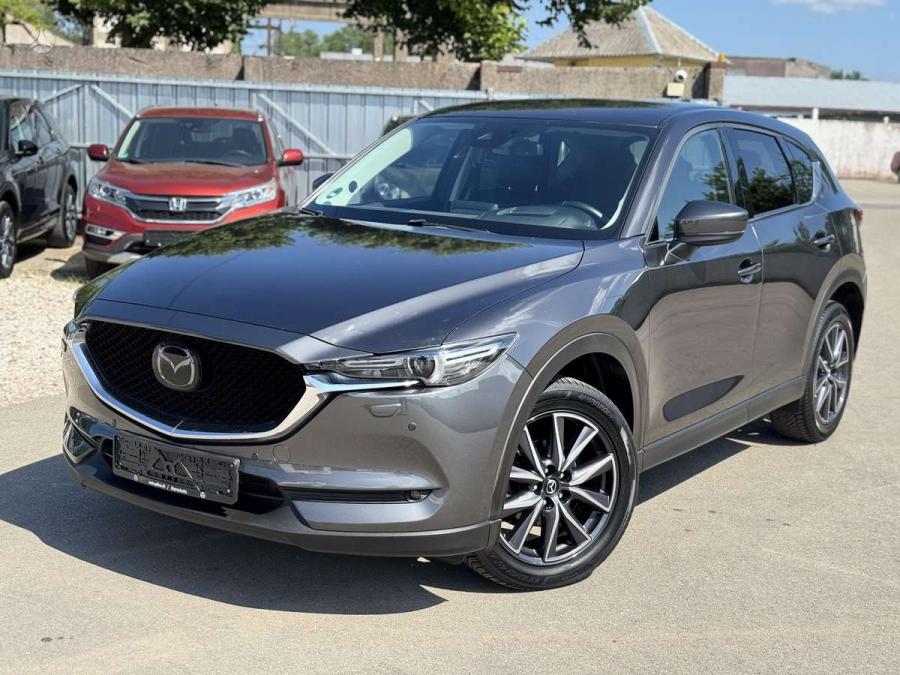 Grey Mazda CX-5 2018 in Telschi, with an engine capacity of 2.19 L and mileage of 153 thousand km for 14800 €, photo 3 on AUTOMOTO.COM.LV