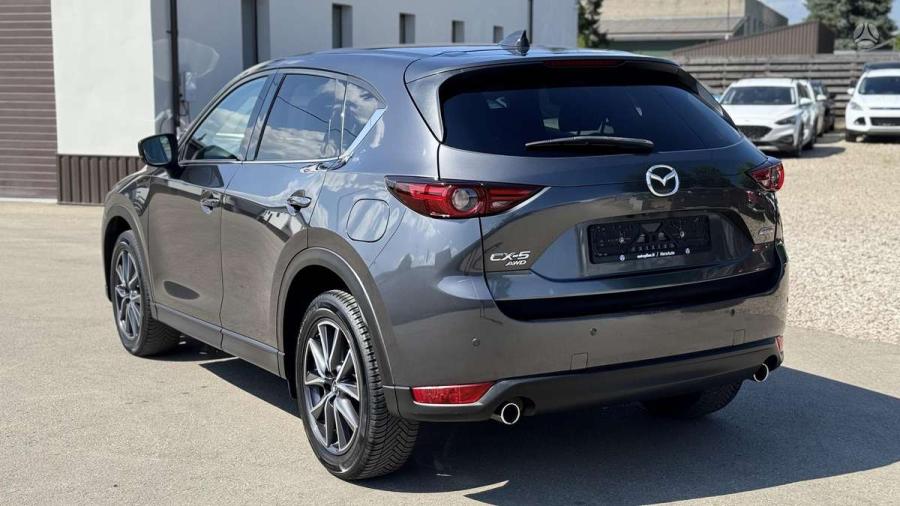 Grey Mazda CX-5 2018 in Telschi, with an engine capacity of 2.19 L and mileage of 153 thousand km for 14800 €, photo 8 on AUTOMOTO.COM.LV