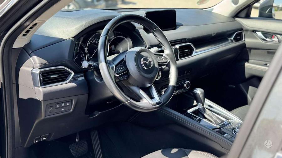 Grey Mazda CX-5 2018 in Telschi, with an engine capacity of 2.19 L and mileage of 153 thousand km for 14800 €, photo 13 on AUTOMOTO.COM.LV