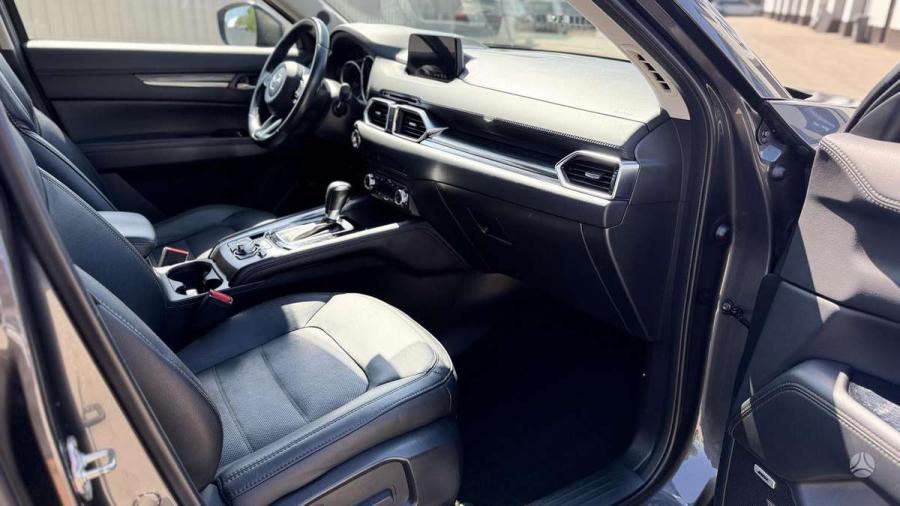 Grey Mazda CX-5 2018 in Telschi, with an engine capacity of 2.19 L and mileage of 153 thousand km for 14800 €, photo 19 on AUTOMOTO.COM.LV