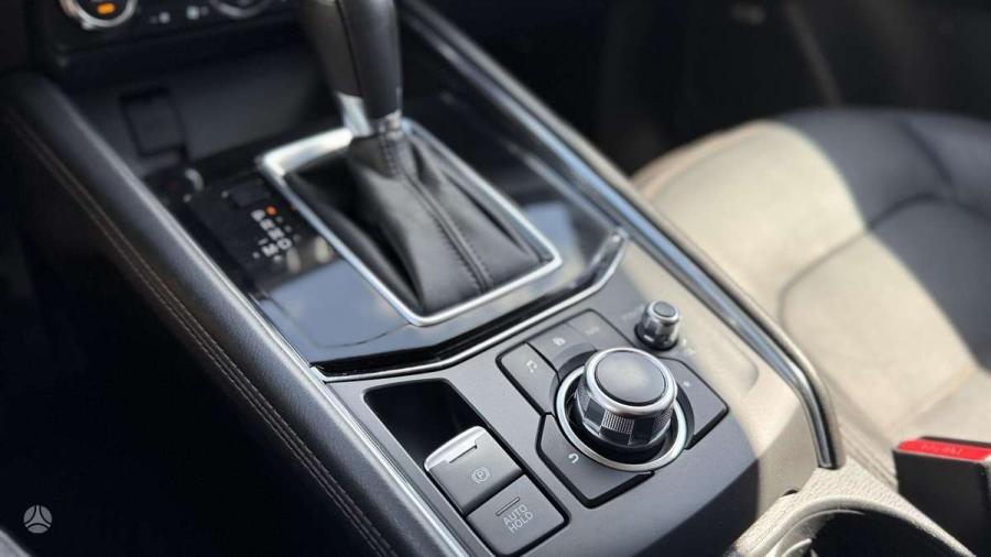 Grey Mazda CX-5 2018 in Telschi, with an engine capacity of 2.19 L and mileage of 153 thousand km for 14800 €, photo 25 on AUTOMOTO.COM.LV