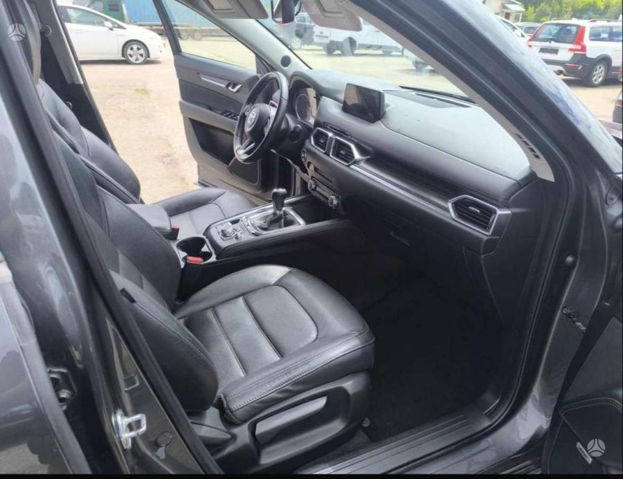 Grey Mazda CX-5 2018 in Panevezys, with an engine capacity of 2.19 L and mileage of 247 thousand km for 9300 €, photo 19 on AUTOMOTO.COM.LV