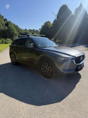 Pelēks Mazda CX-5 2018 Telšiai, ar dzinēja tilpumu 2.49 L un nobraukumu 105 tūkst. km par 18400 €, foto 4 vietnē AUTOMOTO.COM.LV