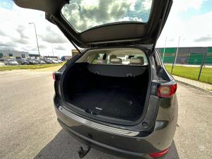 Grey Mazda CX-5 2018 in Klaipeda, with an engine capacity of 2.49 L and mileage of 106 thousand km for 19000 €, photo 13 on AUTOMOTO.COM.LV