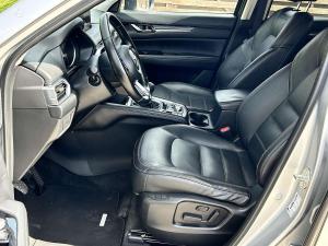Pelēks Mazda CX-5 2018 Kretinga, ar dzinēja tilpumu 2.19 L un nobraukumu 263 tūkst. km par 10800 €, foto 17 vietnē AUTOMOTO.COM.LV