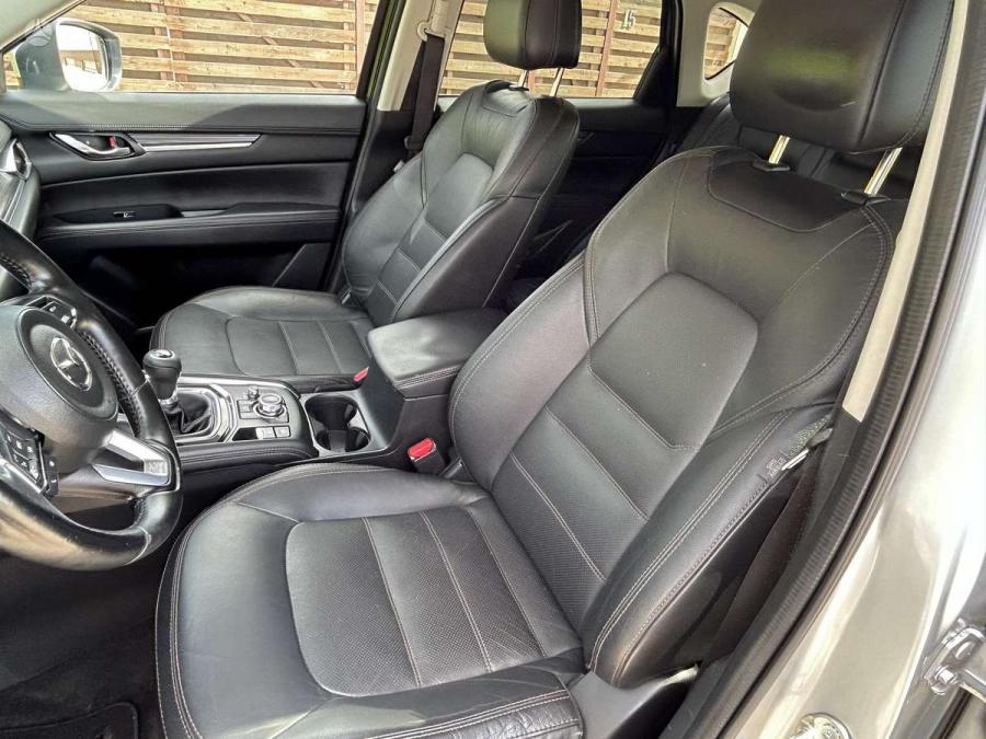 Pelēks Mazda CX-5 2018 Kretinga, ar dzinēja tilpumu 2.19 L un nobraukumu 263 tūkst. km par 10800 €, foto 19 vietnē AUTOMOTO.COM.LV