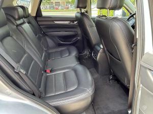 Pelēks Mazda CX-5 2018 Kretinga, ar dzinēja tilpumu 2.19 L un nobraukumu 263 tūkst. km par 10800 €, foto 25 vietnē AUTOMOTO.COM.LV
