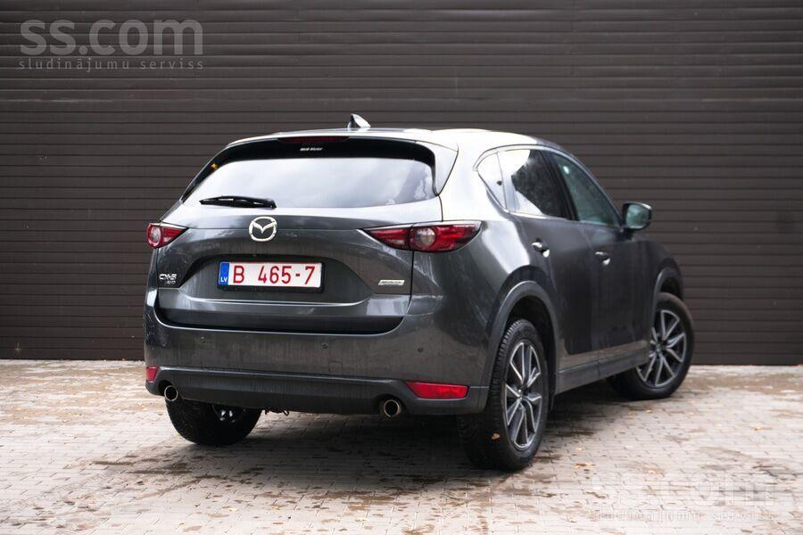 Grey Mazda CX-5 2018 in Riga, with an engine capacity of 2.20 L and mileage of 203 thousand km for 14490 €, photo 6 on AUTOMOTO.COM.LV