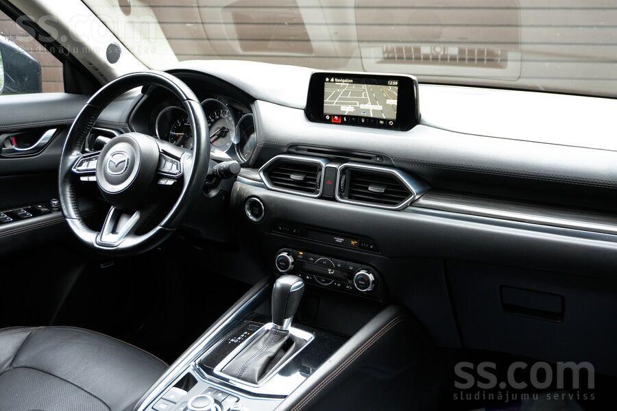 Grey Mazda CX-5 2018 in Riga, with an engine capacity of 2.20 L and mileage of 203 thousand km for 14490 €, photo 11 on AUTOMOTO.COM.LV