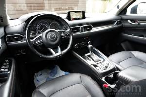 Grey Mazda CX-5 2018 in Riga, with an engine capacity of 2.20 L and mileage of 203 thousand km for 14490 €, photo 42 on AUTOMOTO.COM.LV